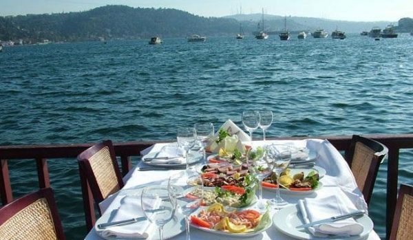 Bu Akşam İçiyoruz: 46 Bahanede ''Rakı Neden İçilir?'' | ListeList.com