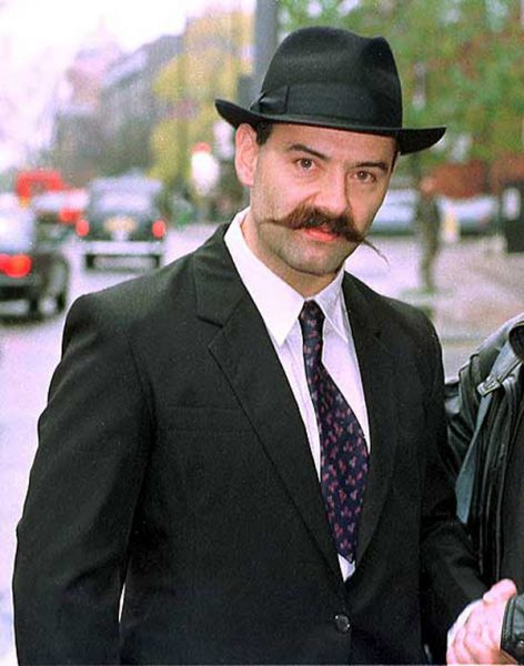 Hapishanede Geçen Bir Ömür: Mahkum Charles Bronson'ın Hayatı ...