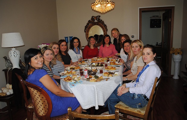 Altın Günlerini Çocuklar İçin Çileye Dönüştüren 12 Durum | ListeList.com