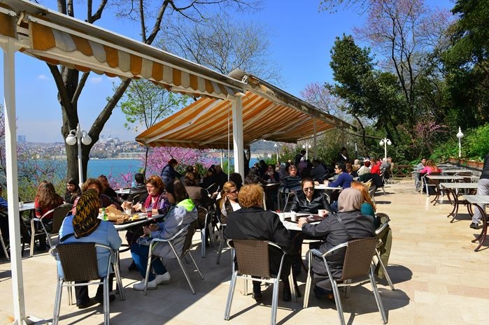 İstanbul'da Kahvenizi Yudumlarken Kitabınızı Okuyabileceğiniz 14 Sakin ...