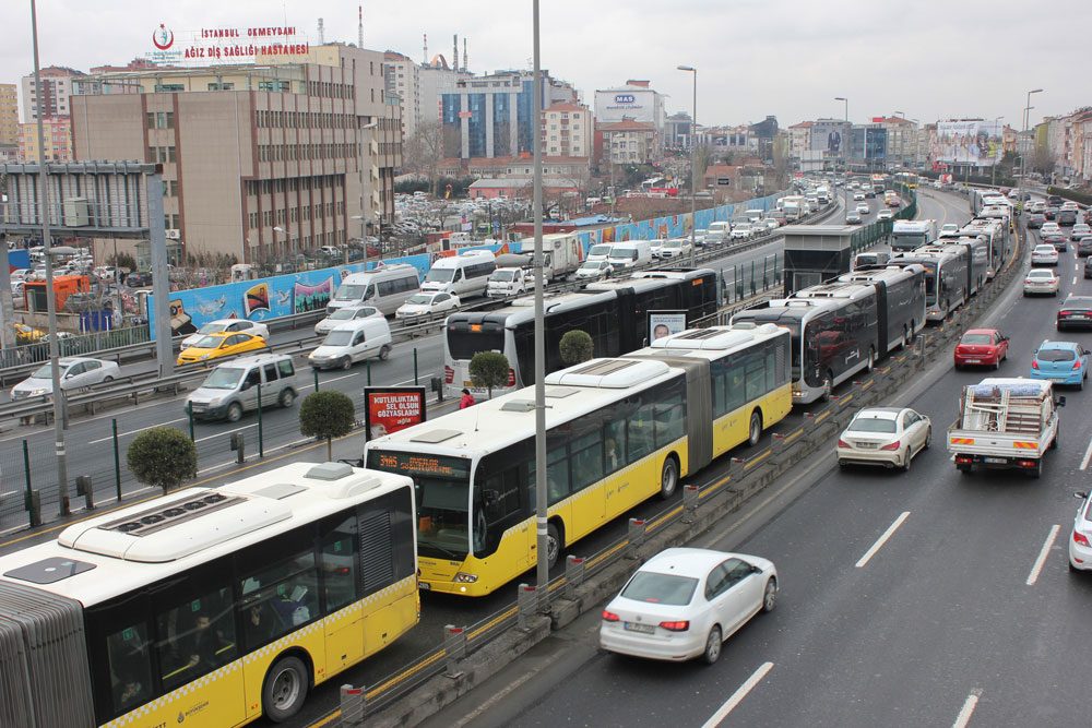 Dahi Öğrencilerden Metrobüslerde Tasarruf Sağlayan Güneş Enerjili Proje ...