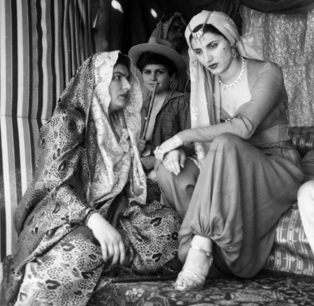 Yeşilçam'ın Şoför Nebahat’ı ve İlk Kadın Starı Sezer Sezin'in ...