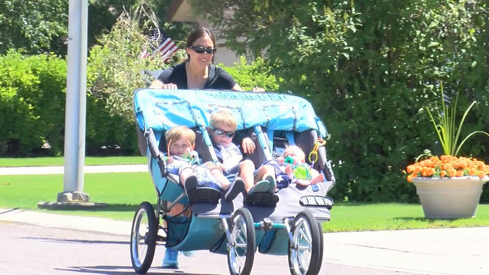 Üç Çocuğunu Taşıyarak Maraton Koşan ve Dünya Rekoru Kıran Süper Anne ...