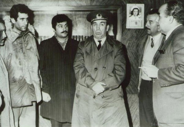 Deniz Gezmiş'in Bir Sembol Haline Gelen Kürklü Yeşil Parkasının Az ...