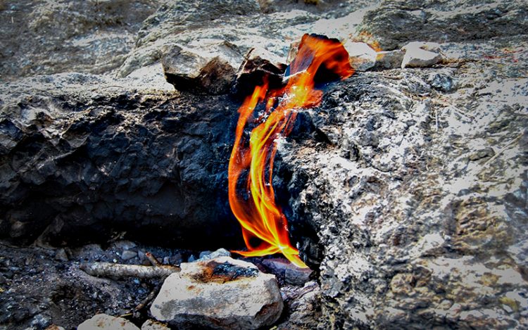 Olimpos'un Sönmeyen Ateşi Gizemli Yanartaş Hakkında 9 Şey