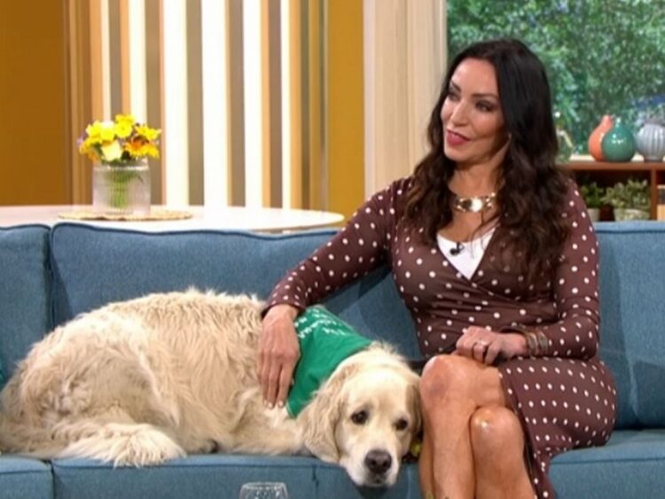 Yaşadığı 220 İlişkiden Sonra Köpeğiyle Evlenmeye Karar Veren Eski Model