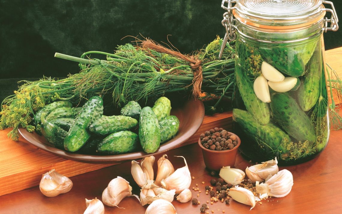 Bir Sonbahar Ritüeli: Evde Turşu Yapımı ve Püf Noktaları