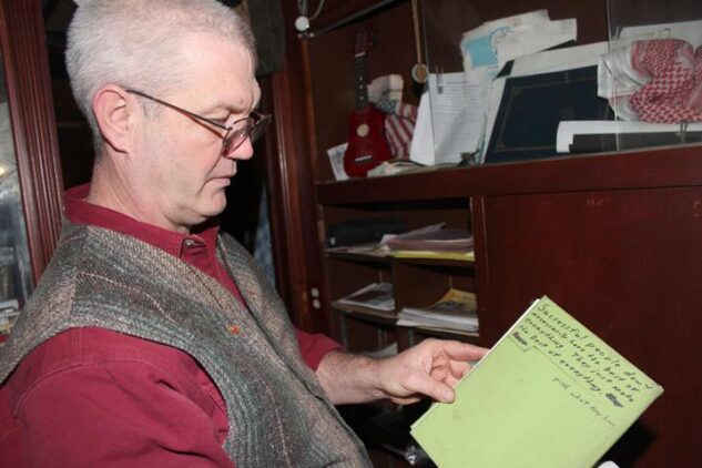 Kestiği Ağacın Altında Sıkışarak 100 Saat Hayat Mücadelesi Veren ...