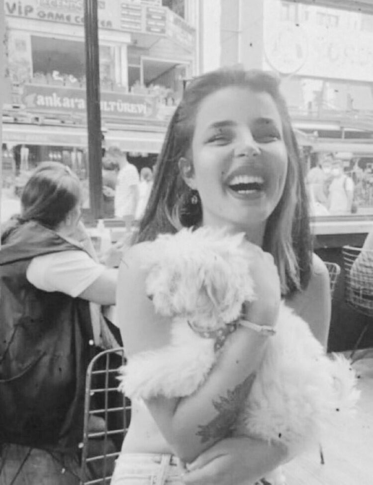 Yaşadığı Cinsel Saldırının Ardından İntihar Eden Eda Nur Kaplan Sosyal ...