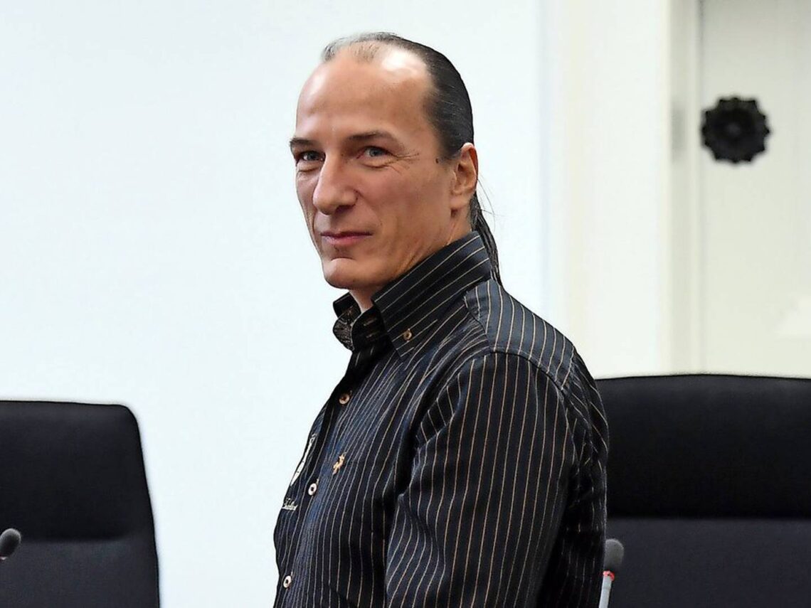 Almanya'da Kendisini Kral İlan Eden İlginç Bir Adam: Peter Fitzek