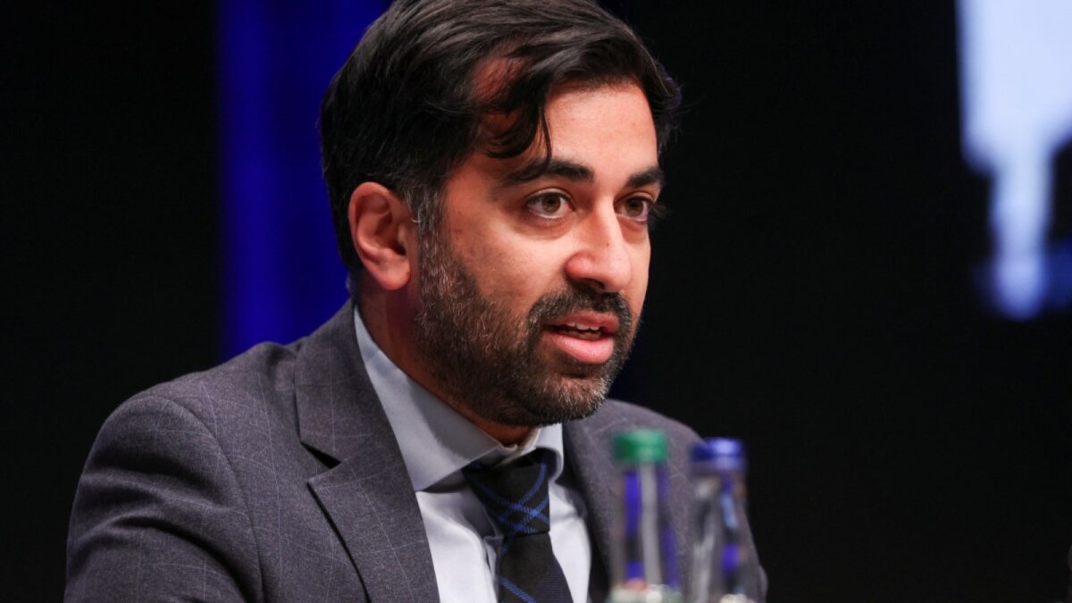 İskoçya'nın İlk Müslüman Başbakanı Hamza Yusuf Kimdir?