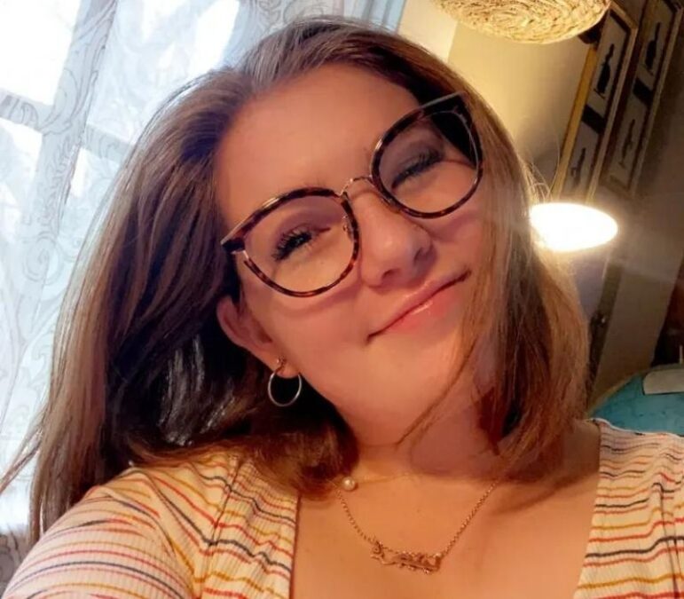 Erkek Arkadaşına Alerjisi Olan Virginia Nault'un İlginç Hikayesi