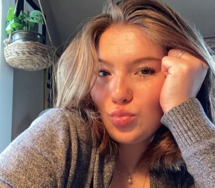 Erkek Arkadaşına Alerjisi Olan Virginia Nault'un İlginç Hikayesi