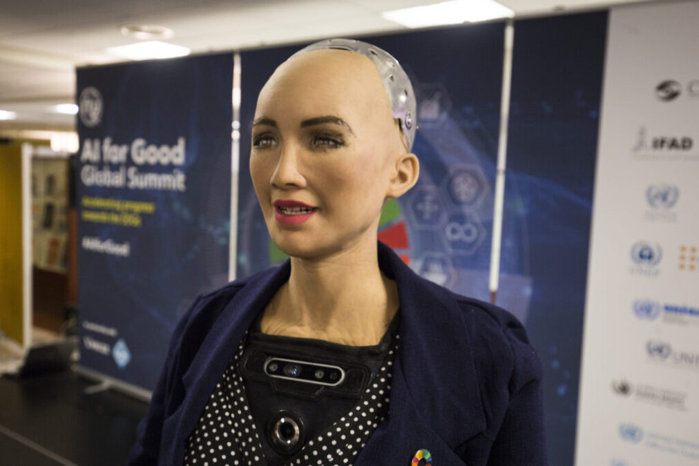 İnsan Olmak İstemeyen İnsansı Robot Sophia, Tepki Çeken Açıklamalarıyla ...