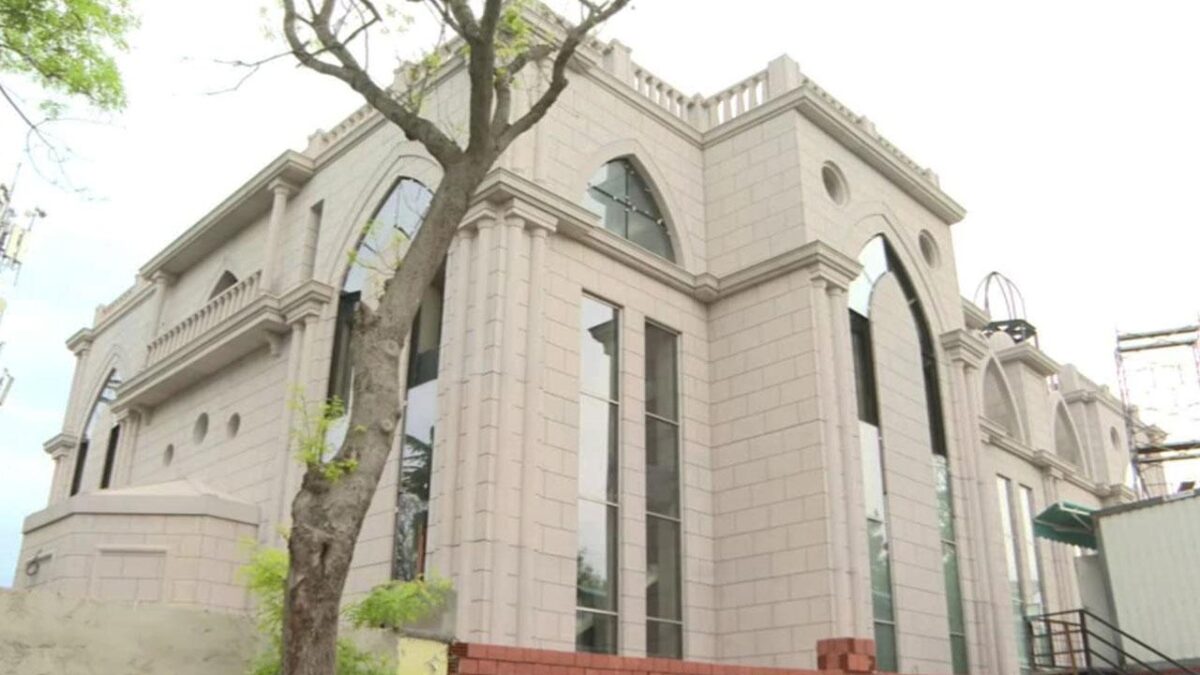 Cumhuriyet Tarihinde İlk: Mor Efrem Süryani Kilisesi Törenle Açıldı