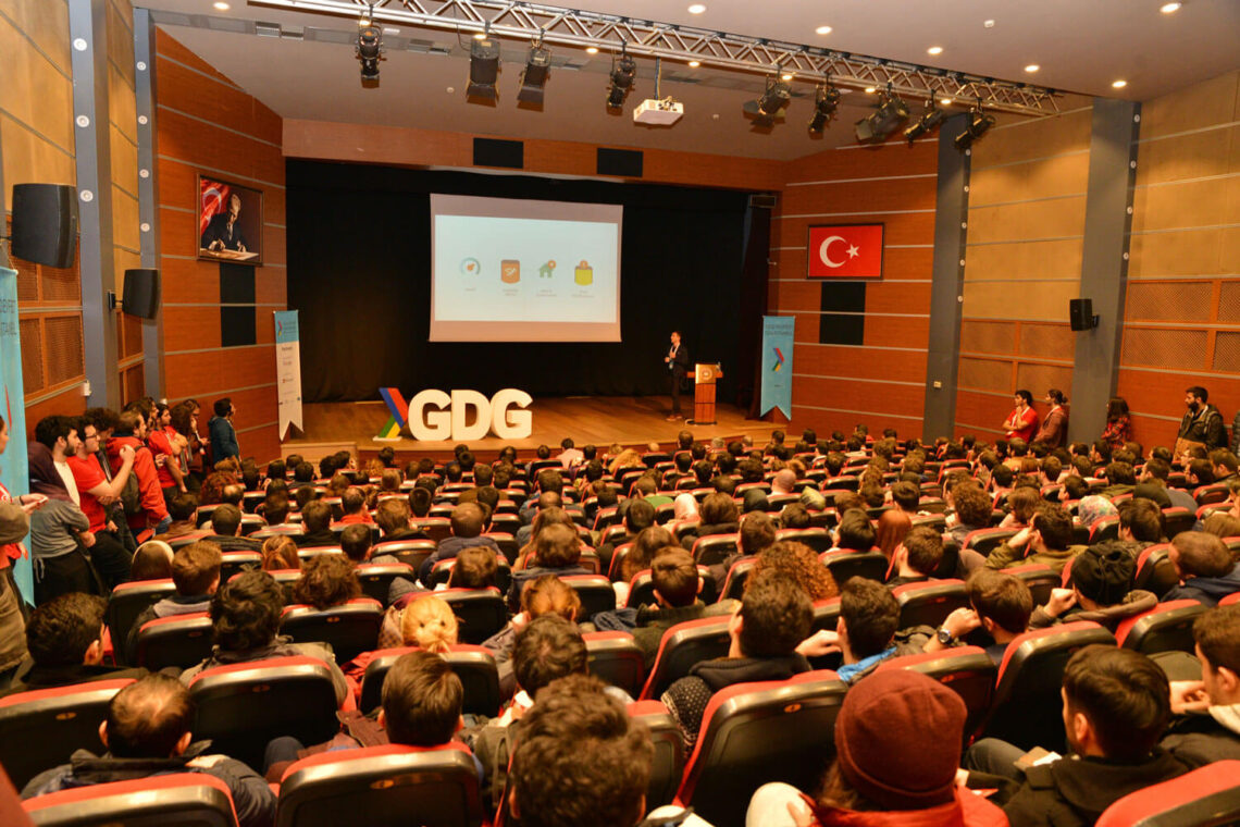 Teknoloji Meraklılarının Heyecanla Beklediği Buluşma: DevFest İstanbul 2023