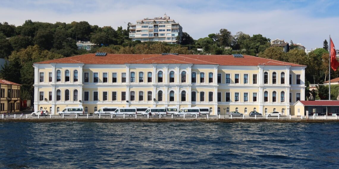 Türkiye'nin En İyi Liseleri | ListeList.com