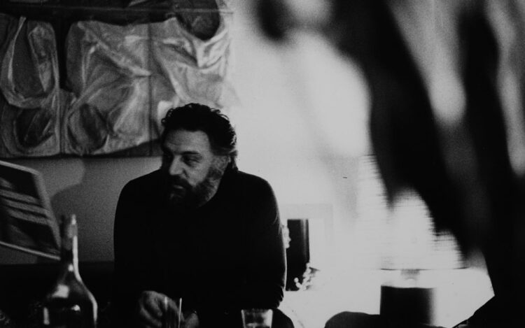 Türkiye'de Modern Grafik Tasarımın Öncü İsimlerinden Biri Olan Mengü ...