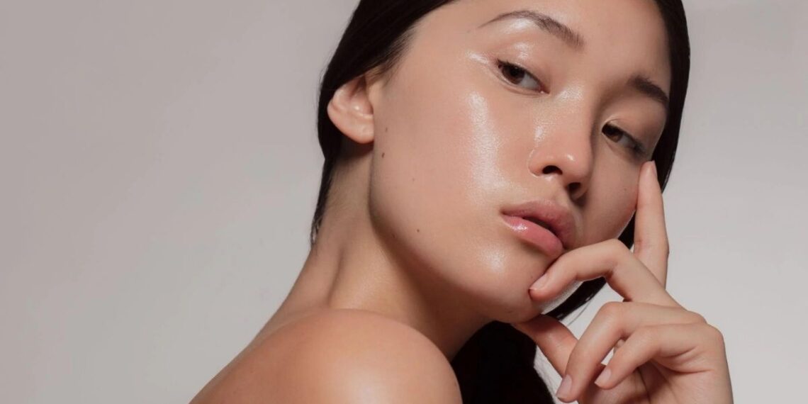 Clean Girl Makyajı Nedir, Nasıl Yapılır? | ListeList.com