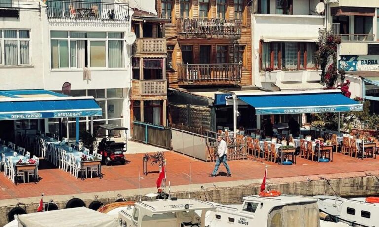 İstanbul Adalar Rehberi: Nasıl Gidilir, Nerede Gezilir, Ne Yapılır?