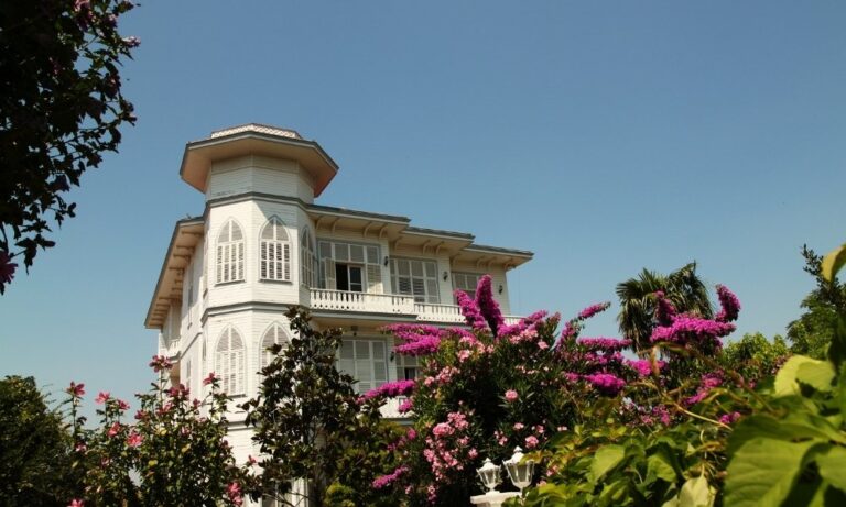 İstanbul Adalar Rehberi: Nasıl Gidilir, Nerede Gezilir, Ne Yapılır?