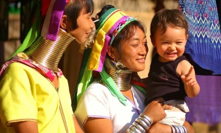 Kayan Halkı Hakkında Bilmeniz Gereken 10 Gerçek | ListeList.com
