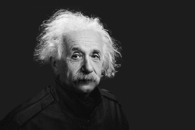 Albert Einsteinın Dil Çıkarma Fotoğrafının Bilinmeyen Hikayesi