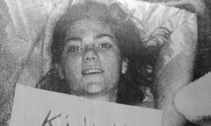 Barbara Mackle: Fidye İçin Diri Diri Mezara Gömülen Kadın | ListeList.com