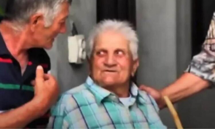 Vasile Gorgos: Kaybolduktan 30 Yıl Sonra Aynı Kıyafetlerle Geri Dönen Adam